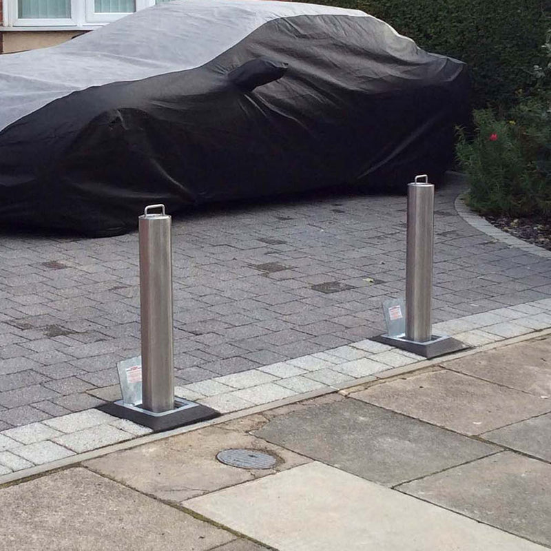LA/114/SS Lift Assist Stainless Steel Bollard | Security Bollards Direct